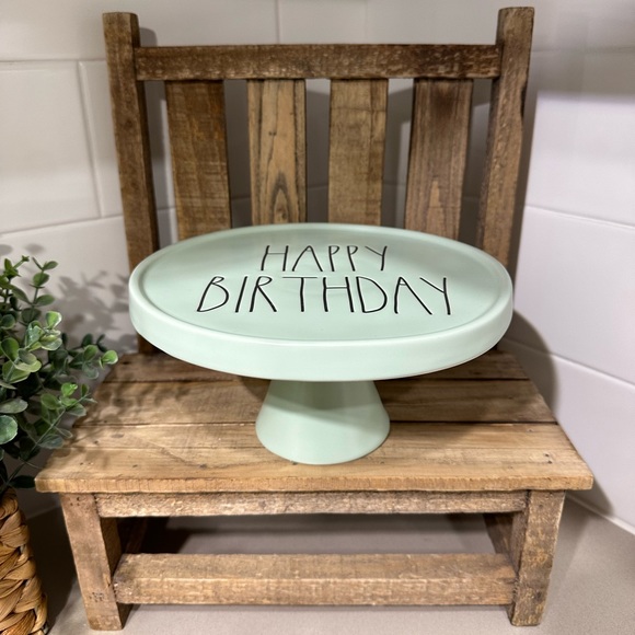 Rae Dunn | Dining | Rae Dunn Happy Birthday Cupcake Stand Riser ...